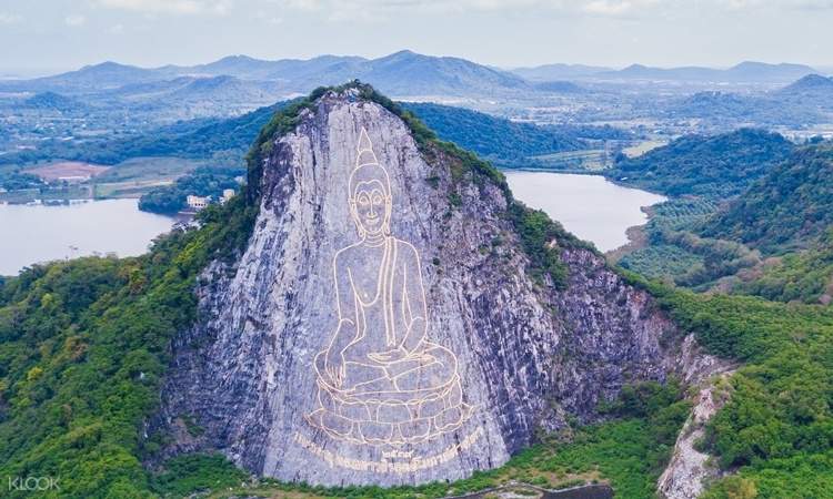 Pattaya Day Tour from Bangkok: Laser Buddha Mountain, Chinese Temple ...