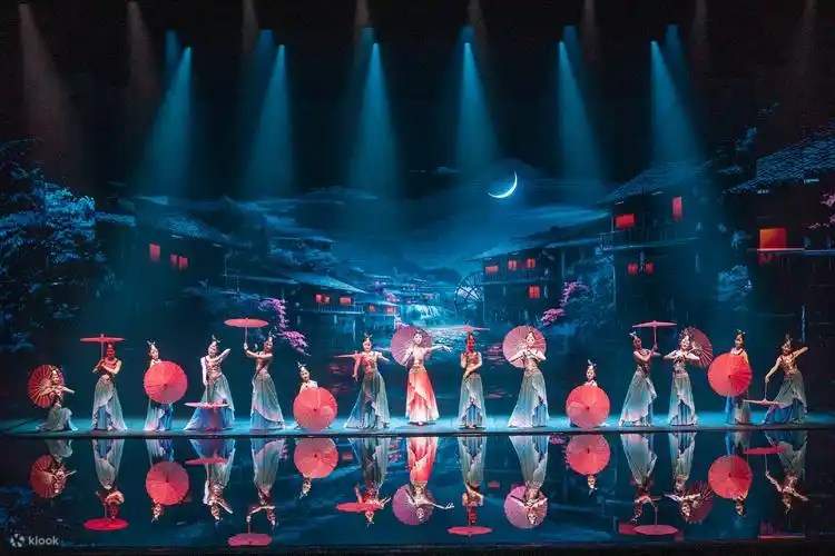 Night Tour of "Zhangjiajie Eternal Love" Performance Chartered Car ...