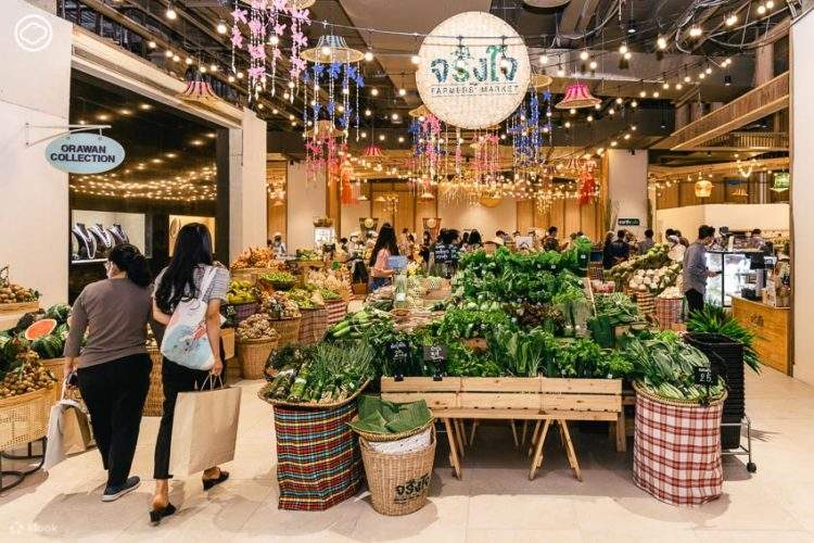 Seven-Dish Delight: Authentic Thai Food Experience at Hug Thai, Central World - Klook Exclusive ...