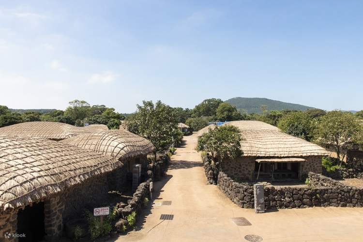 Eastern Jeju Island Day Tour - Klook Singapore