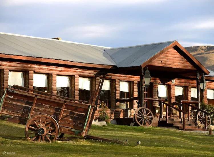 Estancia 25 de Mayo - Ranch day + Dinner show From El Calafate - Klook ...