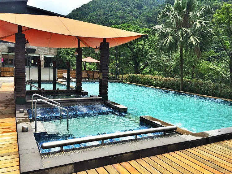 New Taipei: Bayan Hot Spring Resort - Public Bath, Hot Spring Room for ...