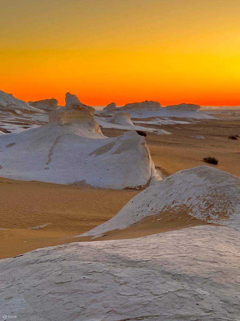 Overnight Trip to White and Black Desert from Cairo - 2days, 1 night ...