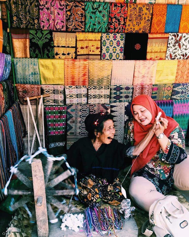 Pepper Beach, Merese Hill, Sade Village, and Banyumulek Trip from ...