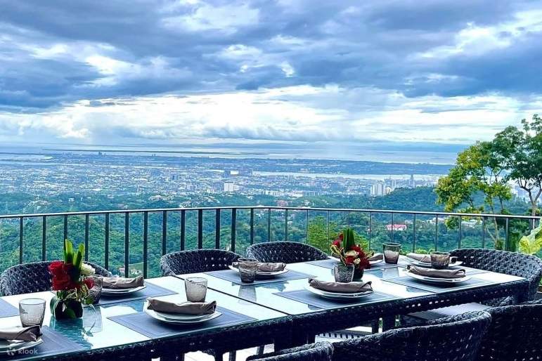 Discovering Cebu's Charms: Guided Temple of Leah and Little Kyoto Tour ...