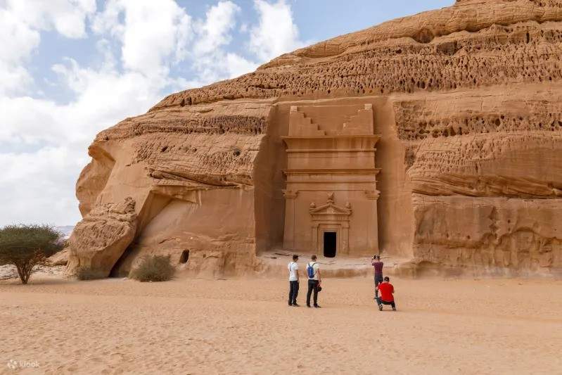 Visiting the Incredible Heritage Site Hegra in AlUla - Klook