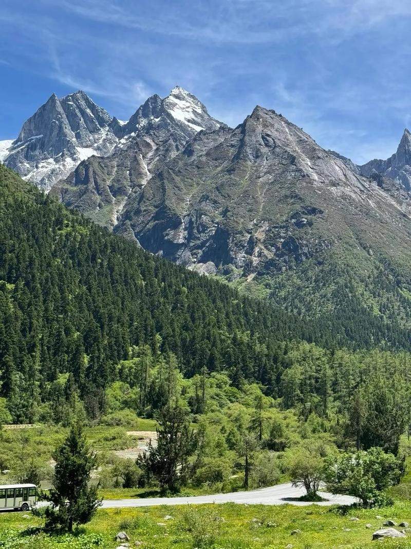 Sichuan Bipenggou One-Day Tour (Depart from Chengdu, Snow Mountain Lake ...