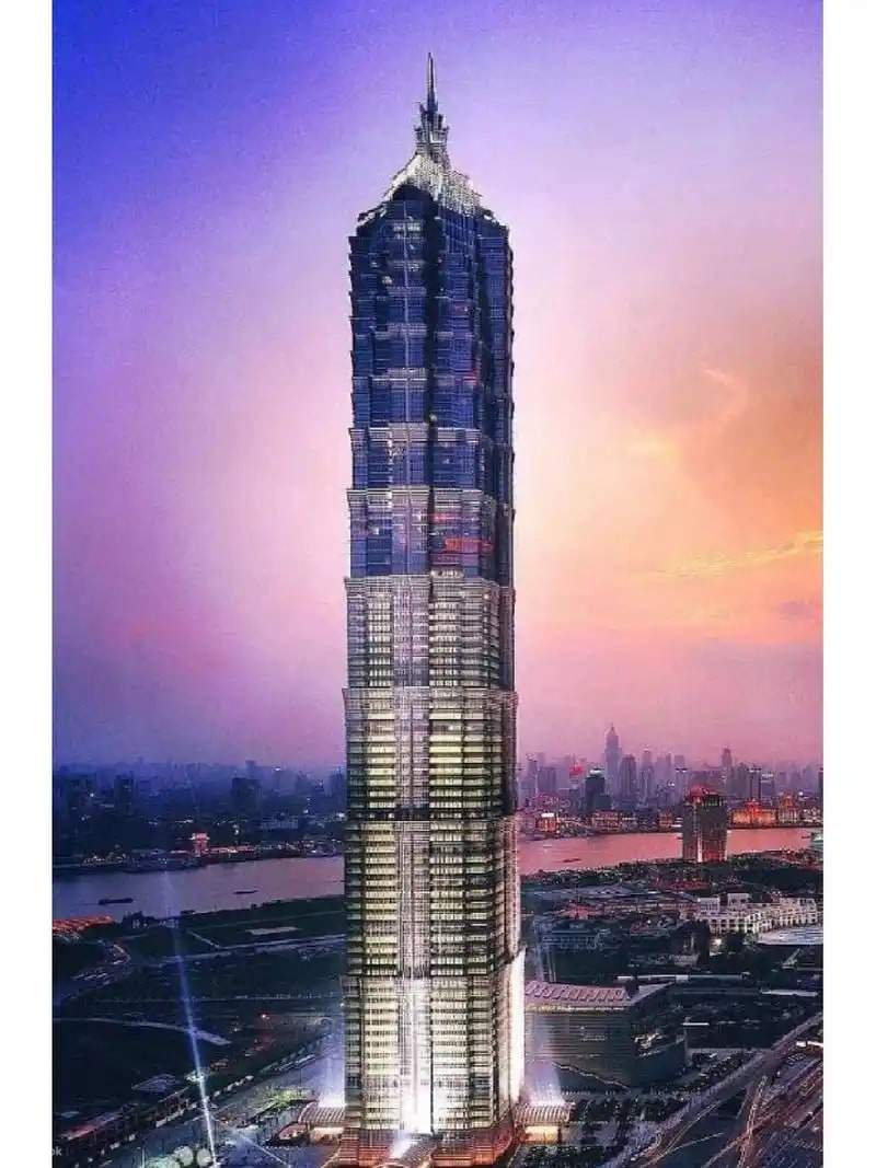 Shanghai Tower, Oriental Pearl Tower, Jin Mao Tower (pilih salah satu ...