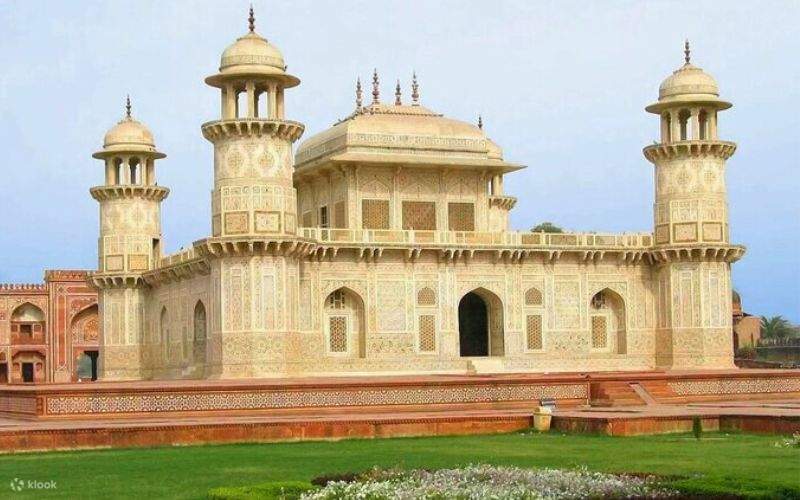 From Delhi: 5-Days Golden Triangle Tour with Tiger Safari - Klook ...