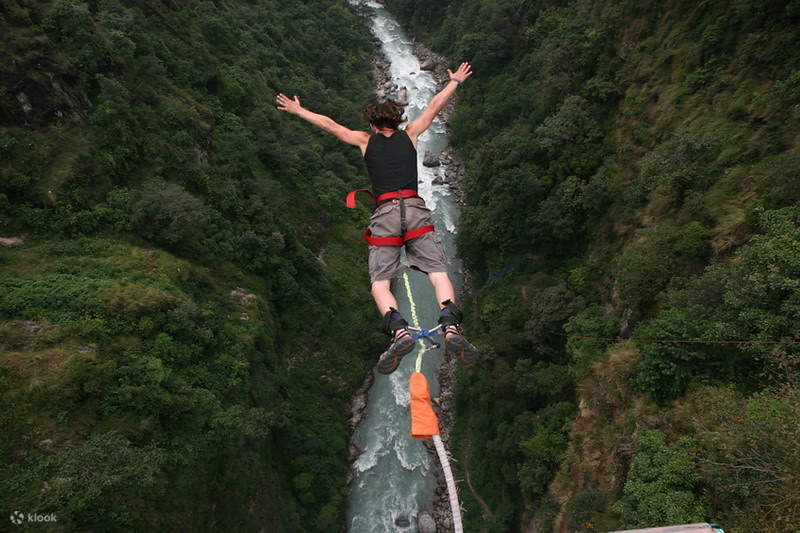 Rasakan Sensasi Tertinggi: Bungee Jump di Nepal - Klook Indonesia