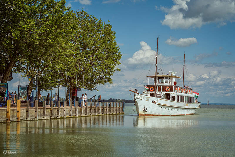 Full Day Private Guided Lake Balaton Tour with Lunch - Klook