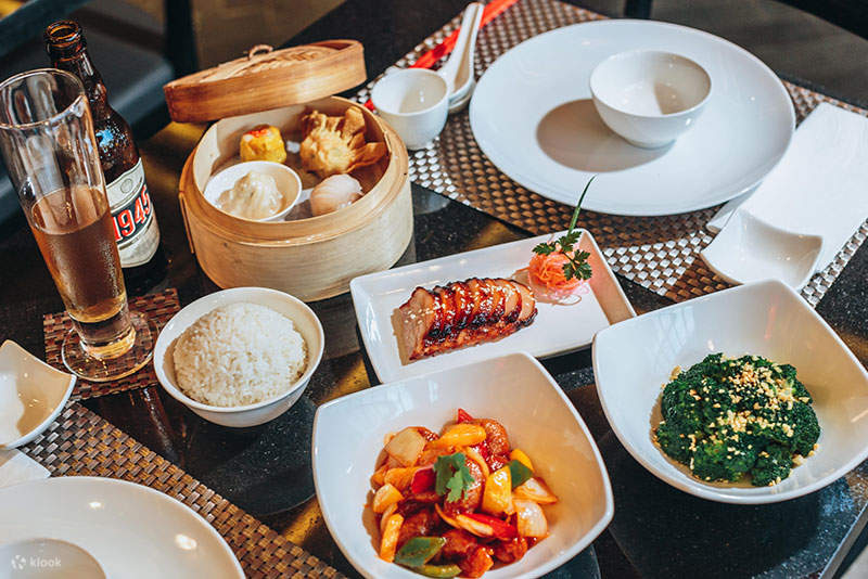 Dining Experience at Golden Monkey Chinese Restaurant Canggu - Klook