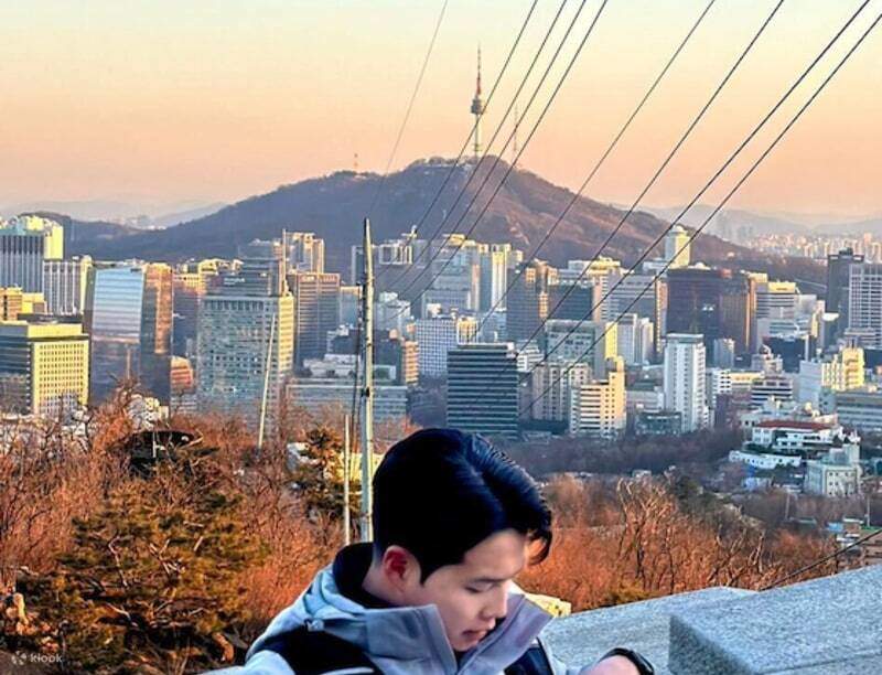 Seoul Inwangsan & Bugaksan Mountain Hiking Tour - Klook