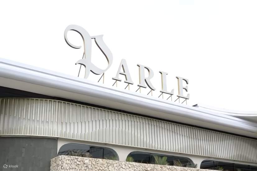 Romantic Night with MALIQ & D'Essentials at Parle Senayan - Klook New ...