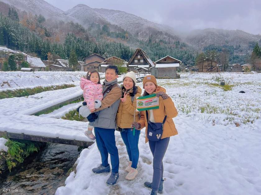 World Heritage Shirakawa-go & Takayama Day Tour from Kanazawa - Klook United Kingdom