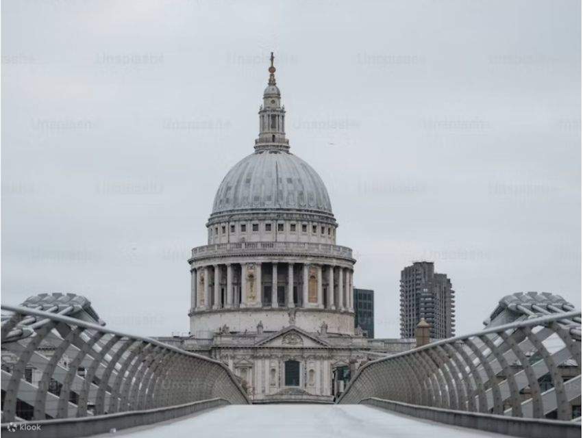 London Highlights self-guided walking tour with mobile app - Klook