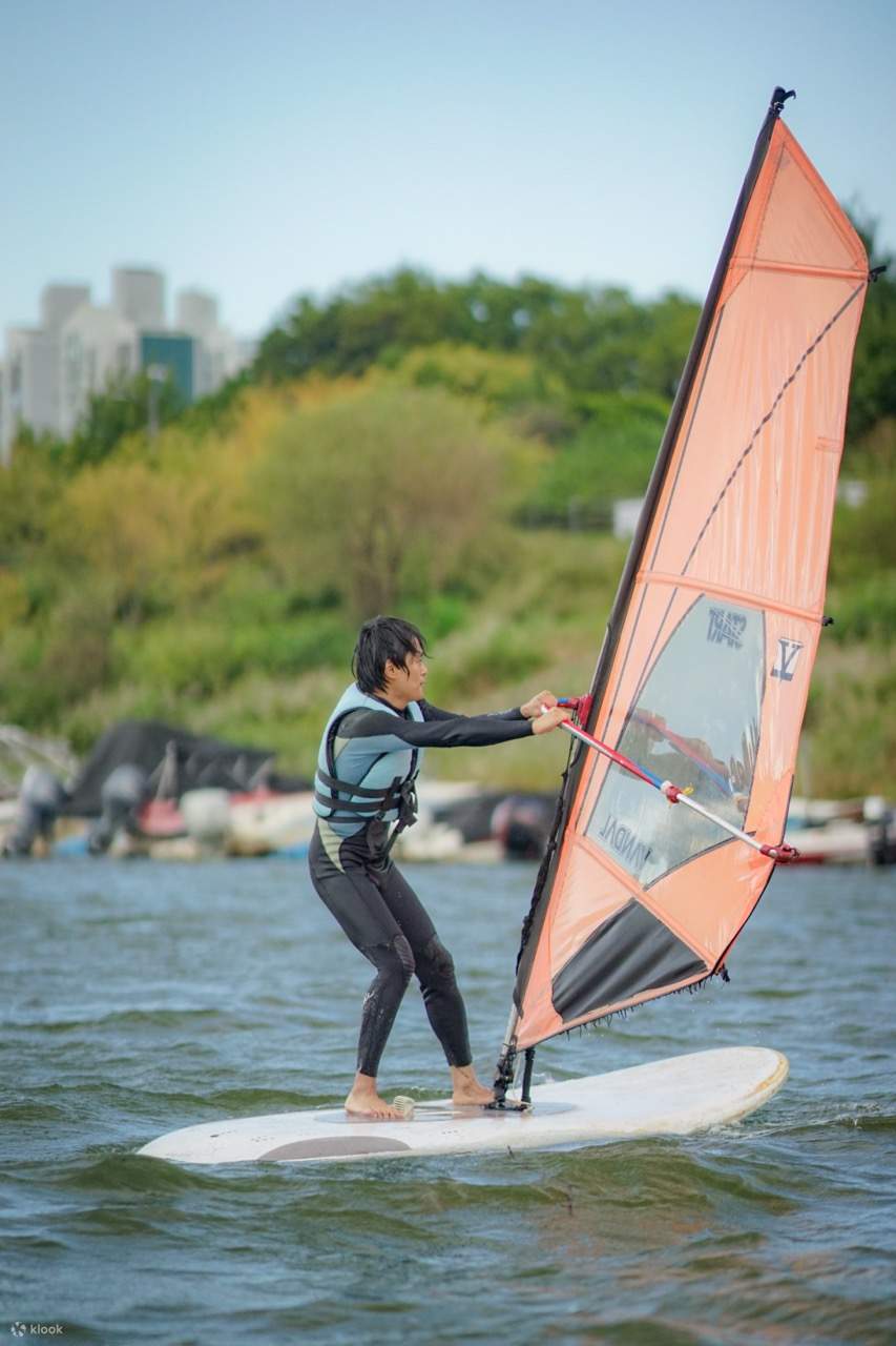Windsurfing Experience on the Han River in Seoul - Klook India