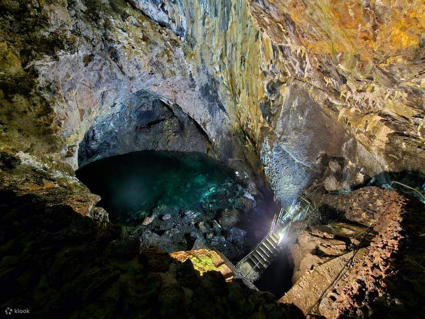 Gua Pulau Terceira: Rute Lava dengan pintu masuk & mencicipi anggur ...
