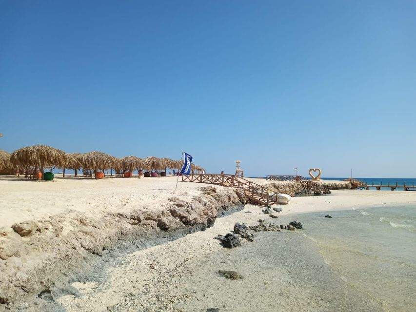 Explore Makadi Bay: Magawish Island & Speedboat Tour with Transfers - Klook