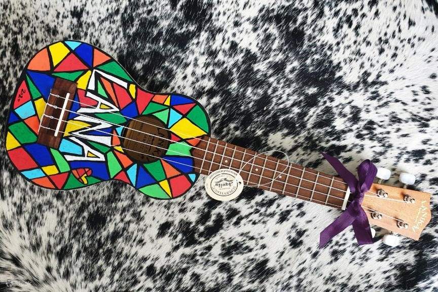 Nehmen Sie am Ukulele-Mal- und Spielkurs aus Singapur teil - Klook ...
