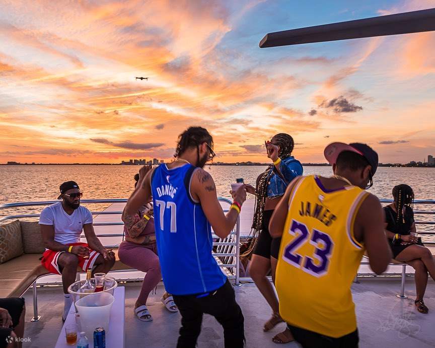 Experience the Ultimate Miami Vibes: Boat Party with Free Open Bar and ...