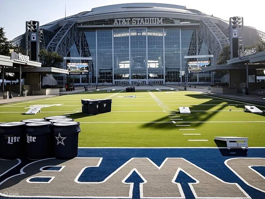 Pertandingan Sepak Bola Dallas Cowboys di AT and T Stadium - Klook ...