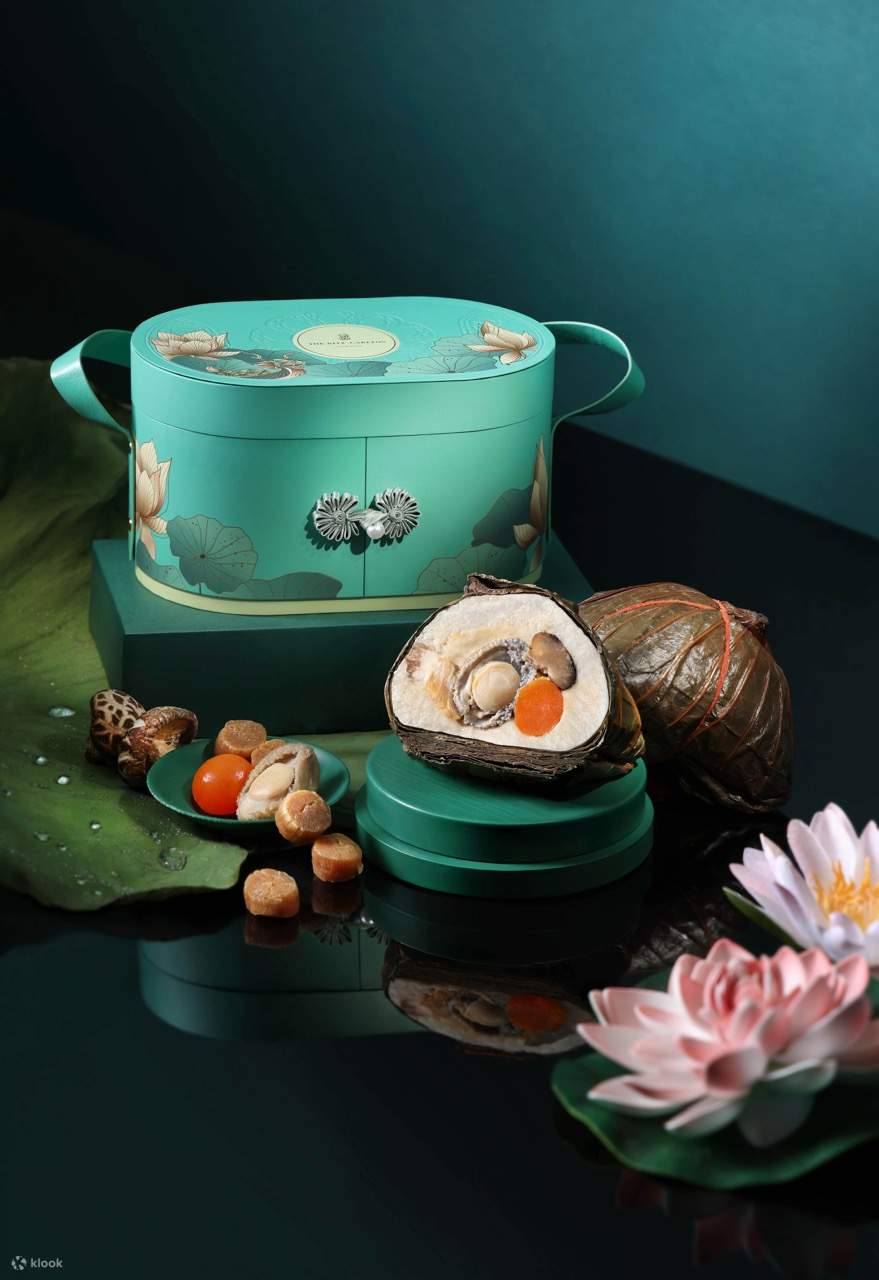 The Ritz-Carlton, Hong Kong Chinese New Year pudding offer - Klook India