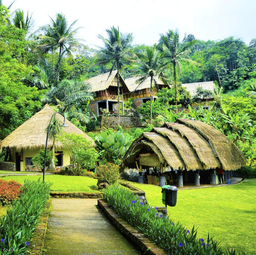 Nature Getaway at Arus Liar with Sungai Citarik Rafting - Klook Malaysia