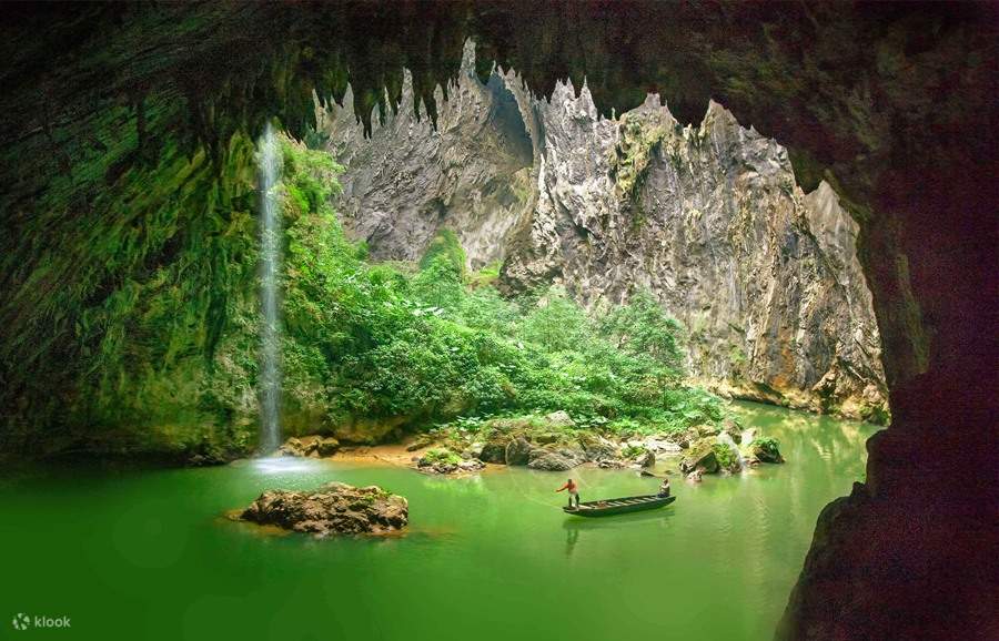 Private one-day tour of Qingyuan Gulong Gorge and Dongtian Wonderland ...