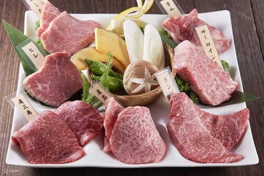 Wagyu roasted beef Bouya Wagyu roasted pork - Nihonbashi, Tokyo - Klook États-Unis