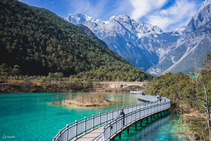 2-Day Private Lijiang Highlights Tour: Old Town, Snow Mountain&Show - Klook