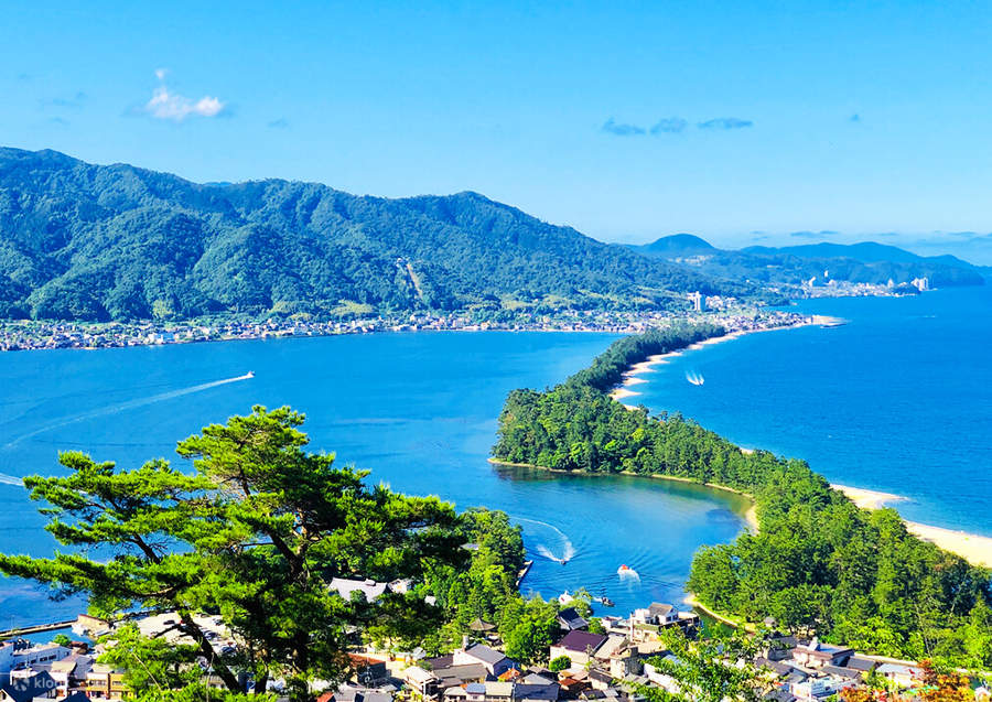 Amanohashidate, Kasamatsu Park and Ine Funaya 1-Day Bus Tour from Osaka ...