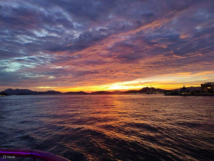 Pelayaran Fortune Harbour di Central - Klook Indonesia