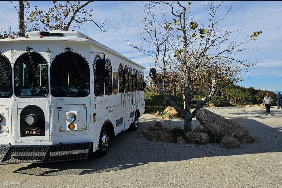 First Class Hollywood Sightseeing Trolley Tour in Los Angeles - Klook ...