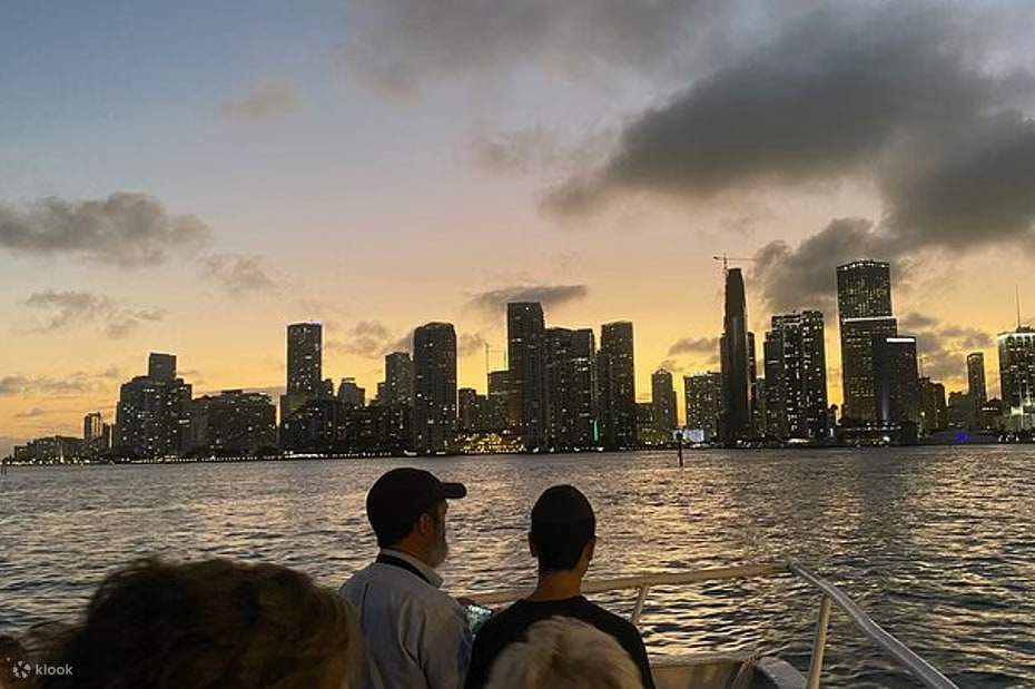 Miami Skyline Evening Cruise Tour on Biscayne Bay - Klook