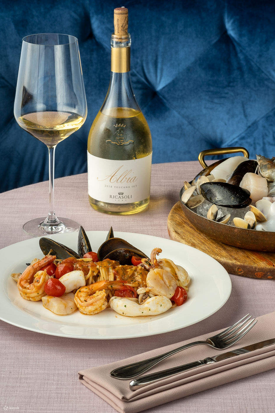 Medici Kitchen & Bar Hotel Muse Bangkok Restaurante Italiano - Klook ...