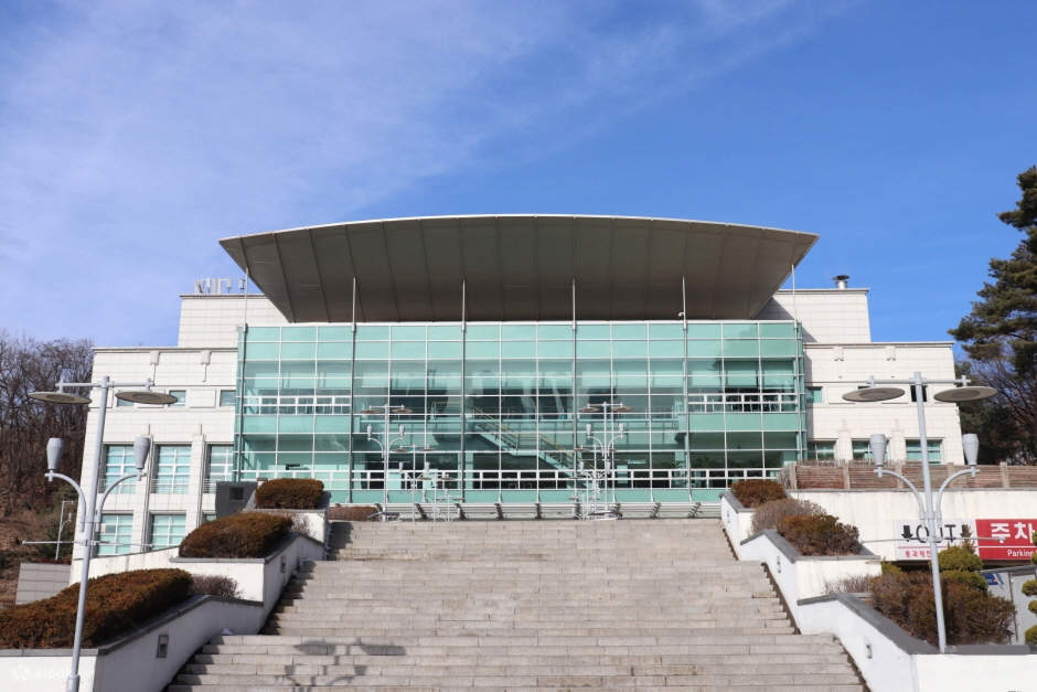 Tiket D-Awards 2025 di Seoul - Klook Indonesia