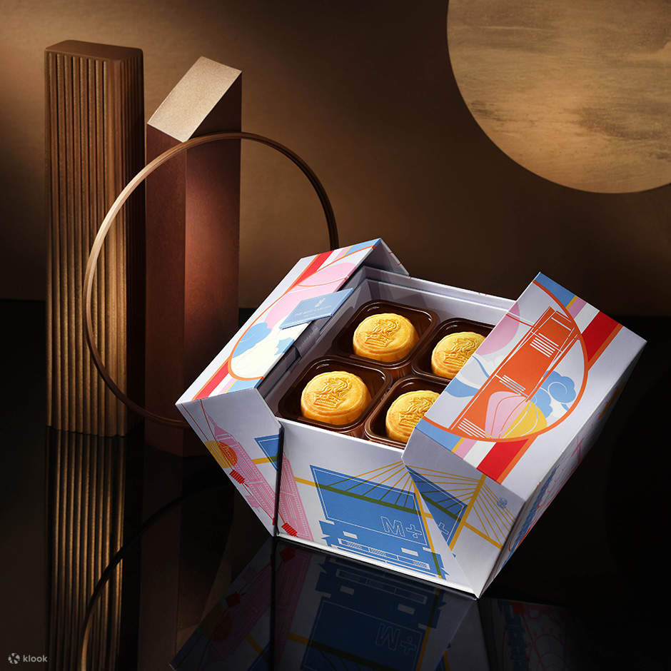 Penawaran Kue Bulan The Ritz-Carlton, Hong Kong | Set Kue Bulan Custard ...