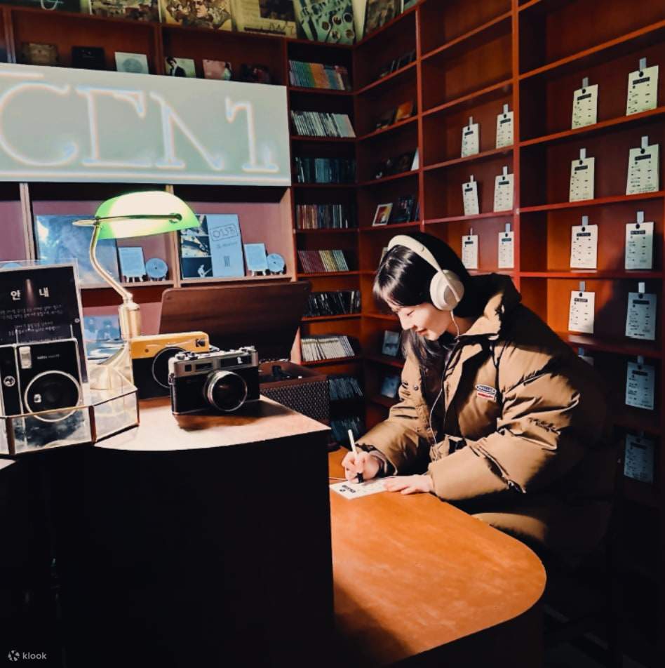 Private KPOP Media Art Perfume Workshop in Seoul - Klook