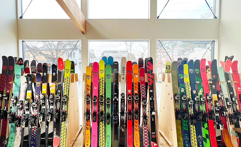 Ski/Snowboard Gear & Wear Rental in Hakuba by Lion Gear Rental - Klook ...