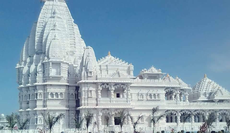 Book a private day tour to the Manilaxmi Tirth Temple in Ahmedabad ...