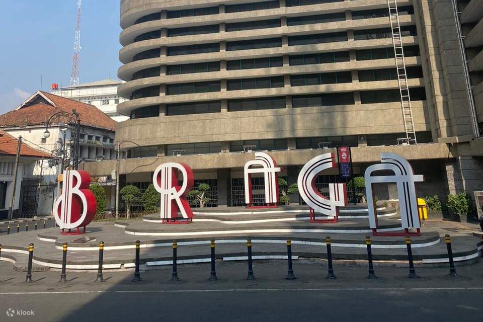 Shopping and Food Tour in Bandung - Klook