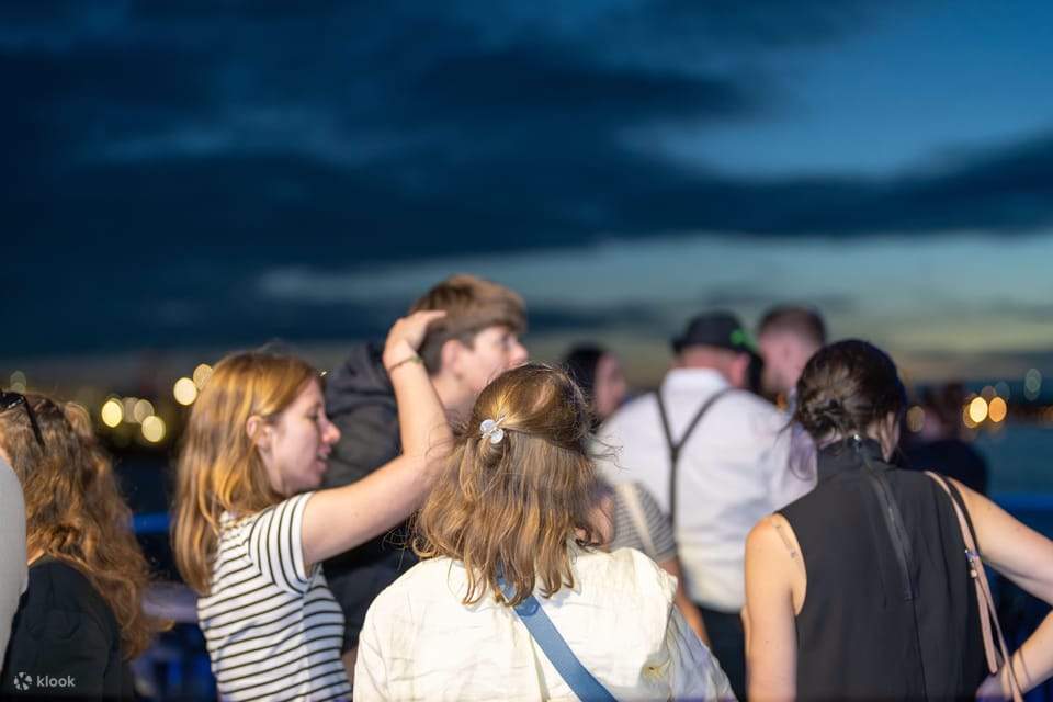 Weekend night boat party in Hamburg - Klook India