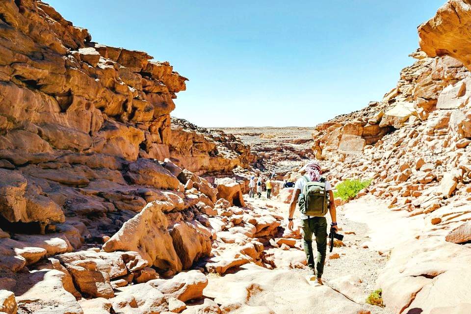 Tur Ngarai Berwarna, Lubang Biru, dan Dahab dari Sharm El Sheikh - Klook Indonesia