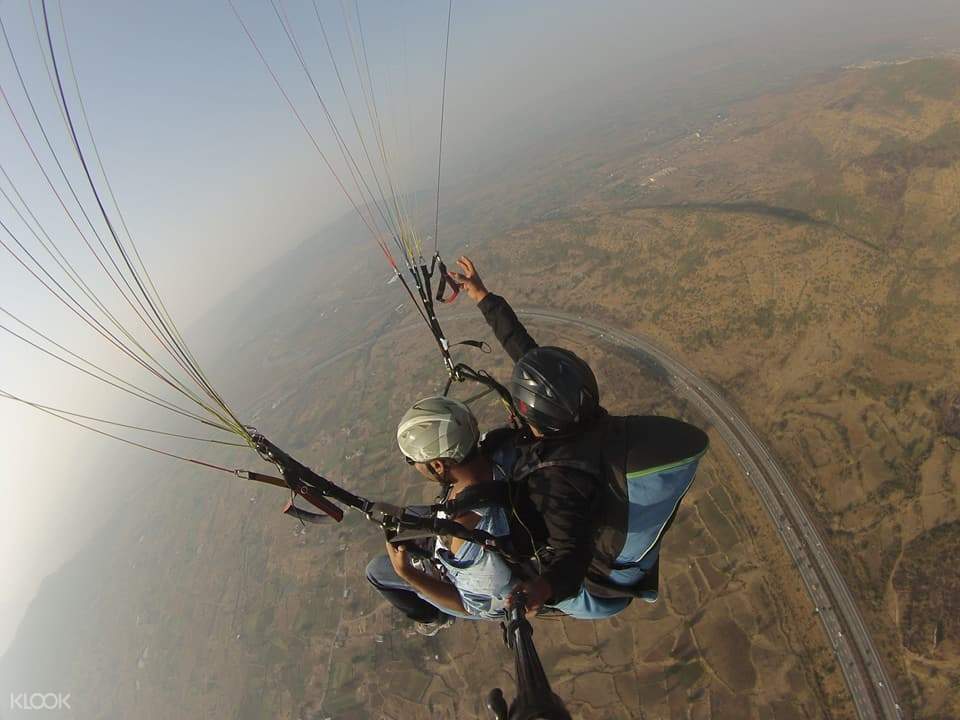 [SALE] Thrilling Paragliding Adventure in Kamshet - Ticket KD