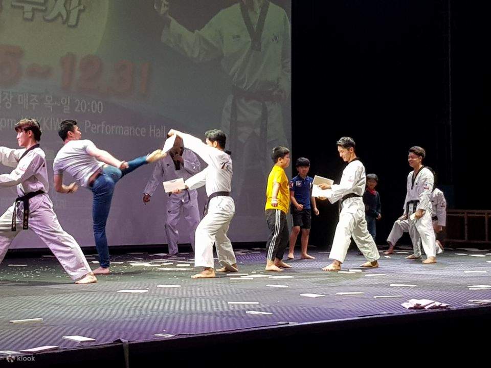 Kukkiwon Taekwondo Performance: Great Taekwondo - Warrior of the Moon ...