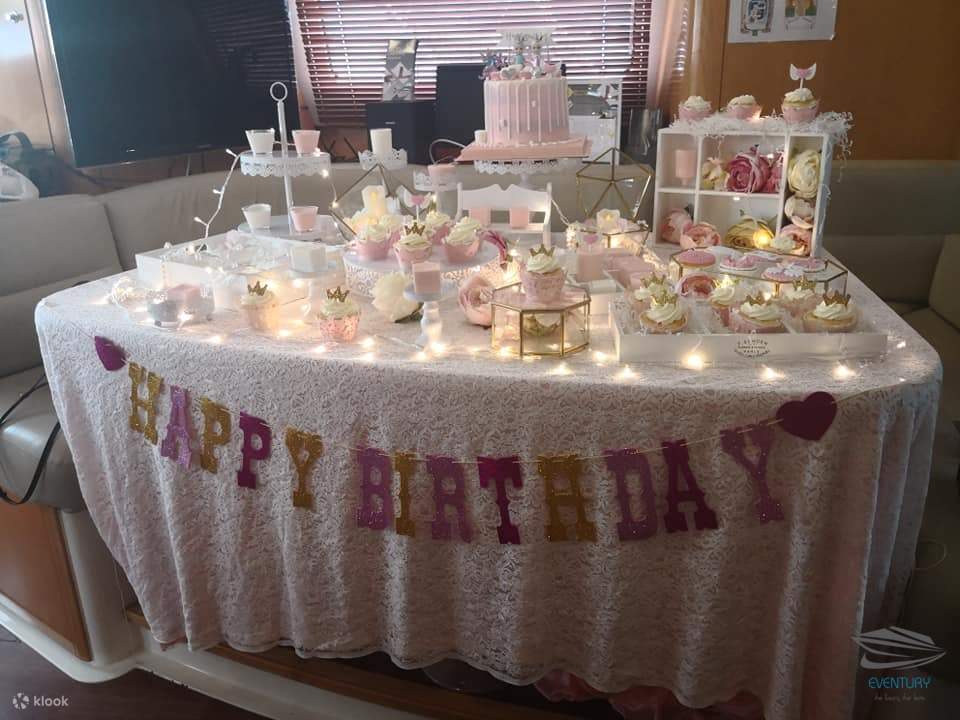 Pesta Ulang Tahun di Laut dengan Island Yacht - Klook Indonesia