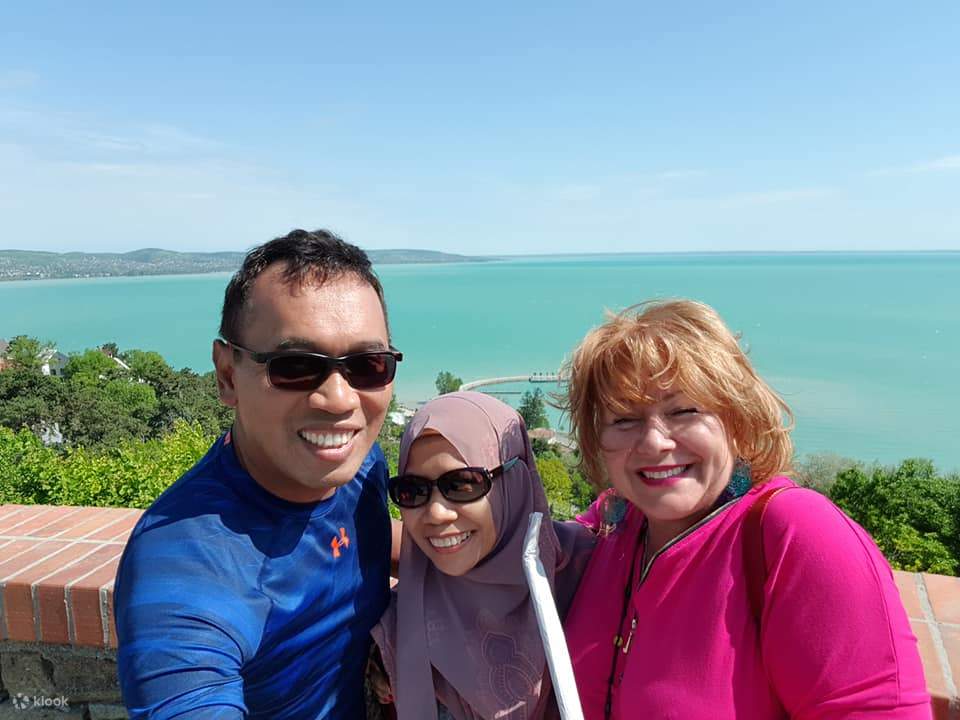 Full Day Private Guided Lake Balaton Tour with Lunch - Klook India
