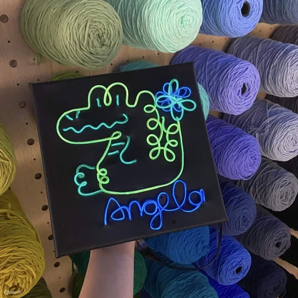 Taipei: Neon Light Crafting Course - Klook