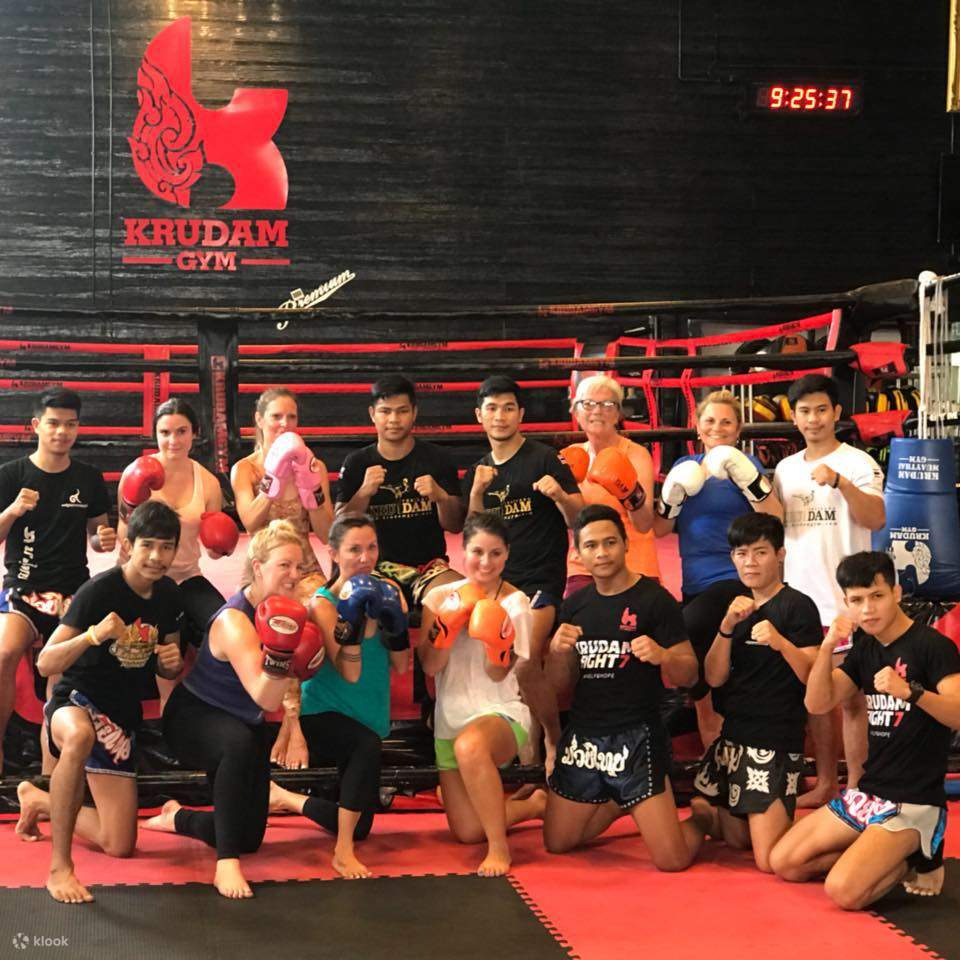 Kelas Kru Dam Muay Thai 1,5 Jam (Bergabung atau Pribadi) di Bangkok, Thailand - Klook Indonesia